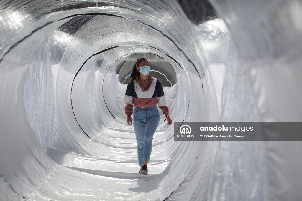 COLOMBIA: Inflatable isolation domes aim to provide answer to COVID ...