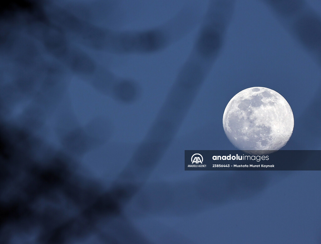 Full moon in Ankara | Anadolu Images