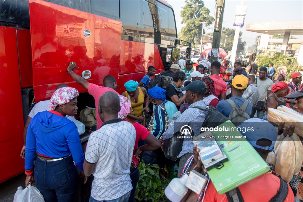 Residents of Martissant use mountain routes instead of main roads to ...