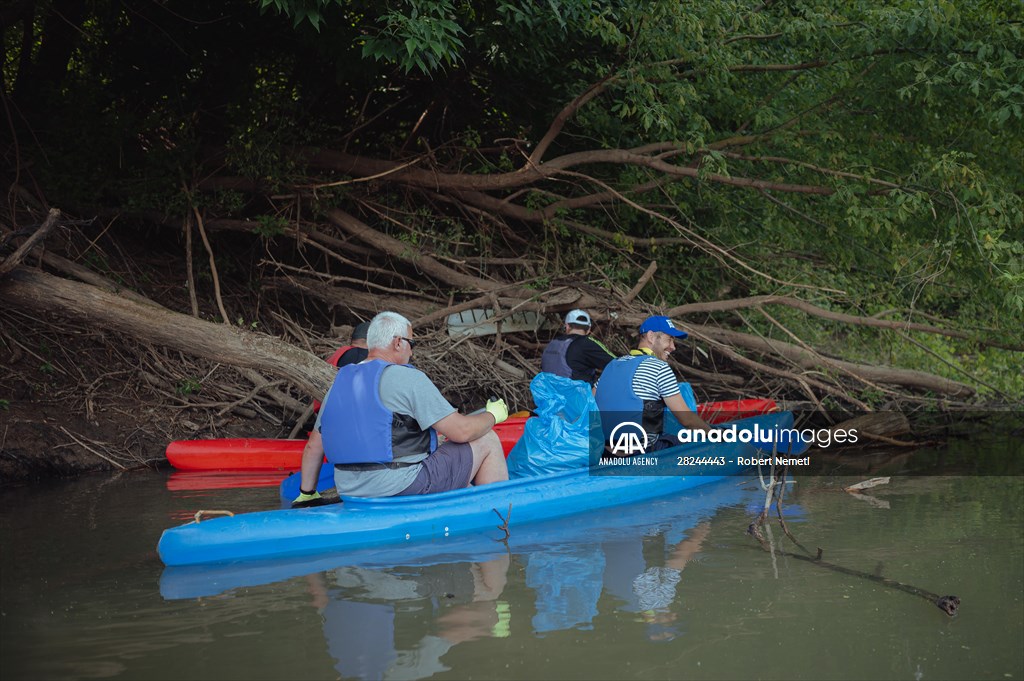 Cleaning works at Bodrog River | Anadolu Images