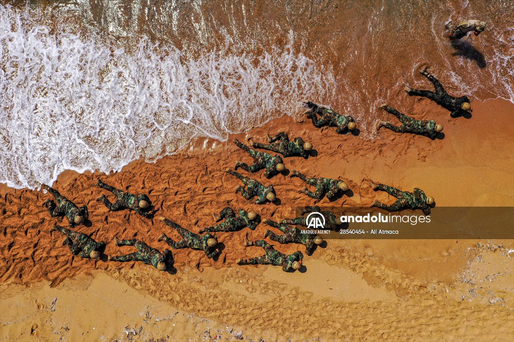 Commandos of the 'Underwater Defence' (SAS) of Turkish Navy | Anadolu ...