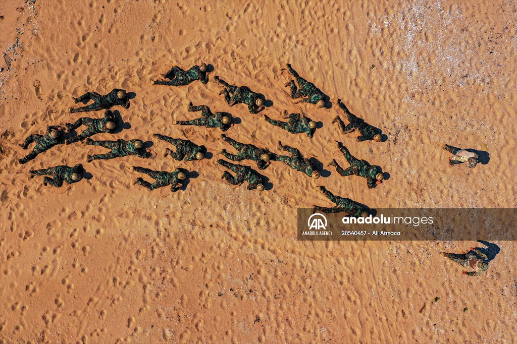 Commandos of the 'Underwater Defence' (SAS) of Turkish Navy | Anadolu ...