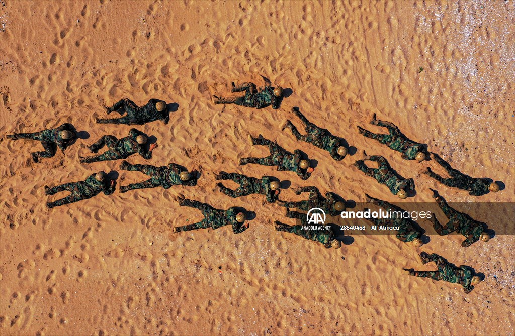 Commandos of the 'Underwater Defence' (SAS) of Turkish Navy | Anadolu ...