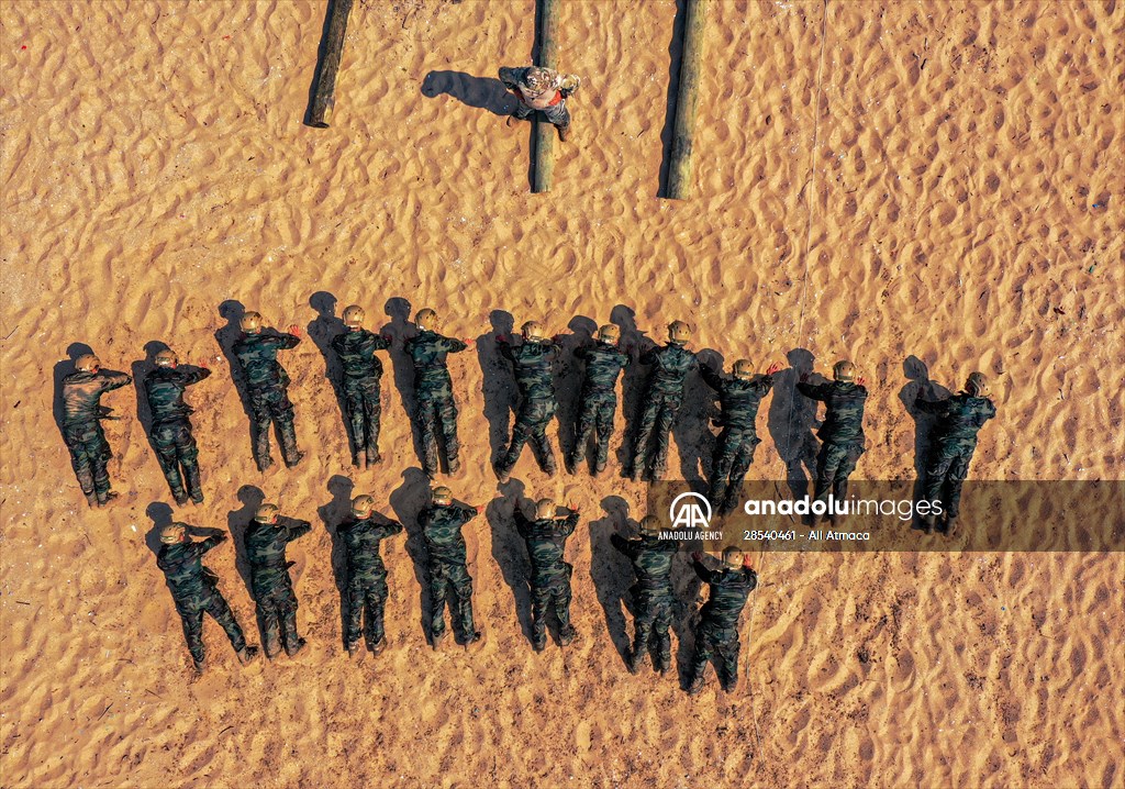 Commandos of the 'Underwater Defence' (SAS) of Turkish Navy | Anadolu ...