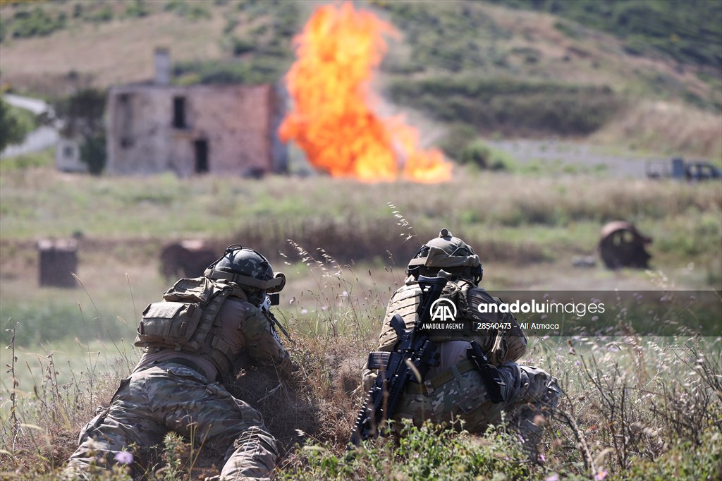 Commandos of the 'Underwater Defence' (SAS) of Turkish Navy | Anadolu ...