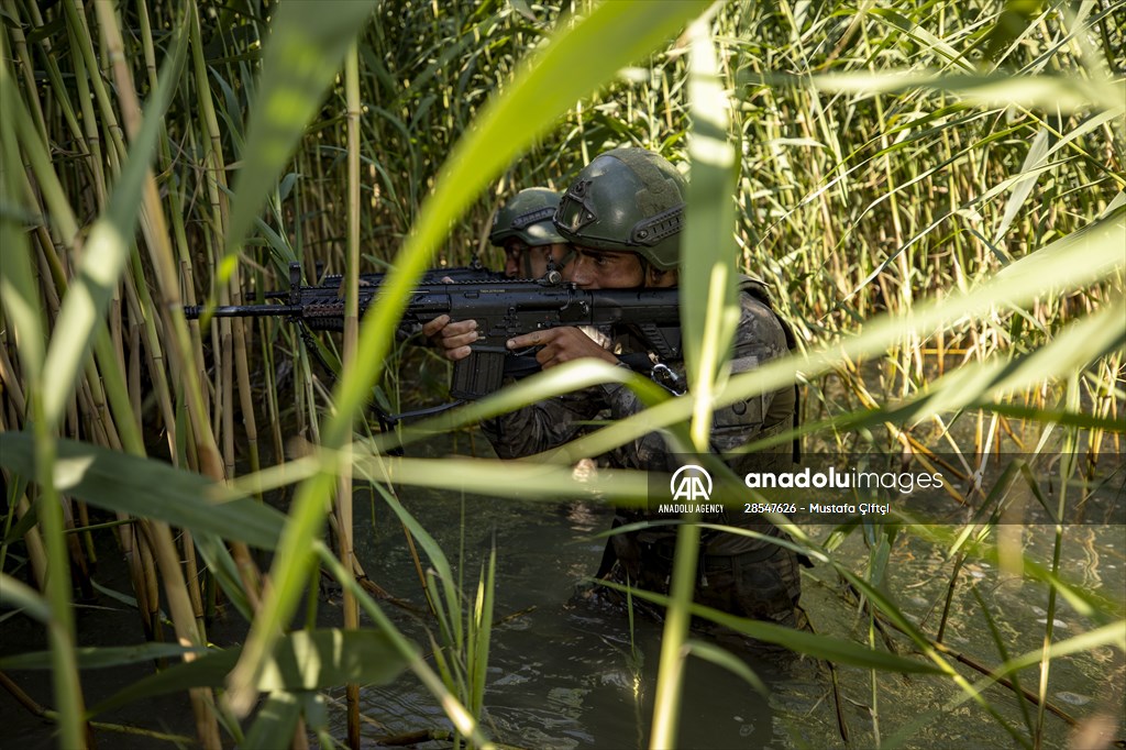 Military training of Turkish commandos in Turkiye's Isparta | Anadolu ...