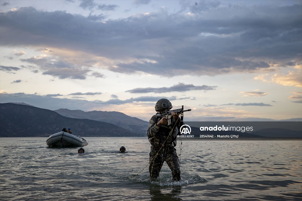 Military training of Turkish commandos in Turkiye's Isparta | Anadolu ...