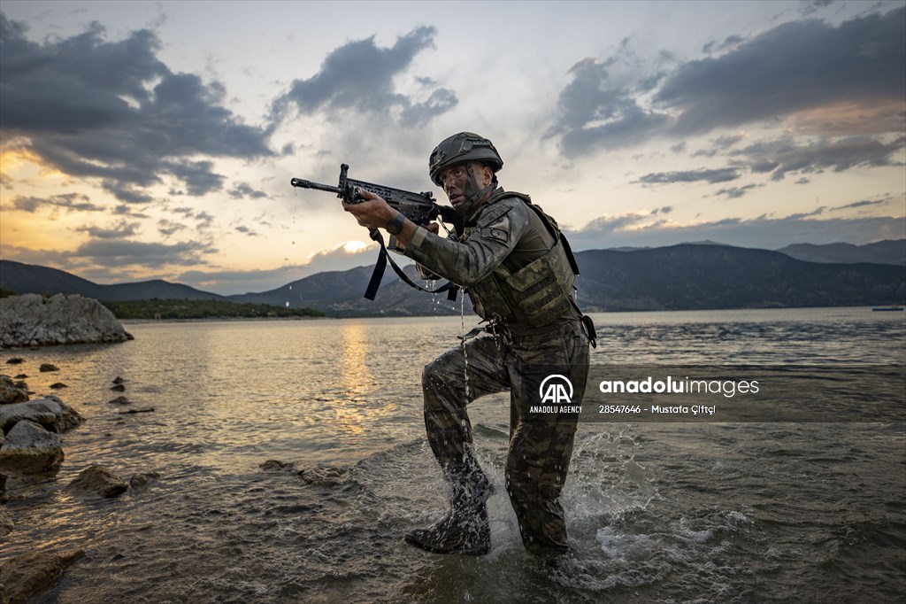 Military training of Turkish commandos in Turkiye's Isparta | Anadolu ...