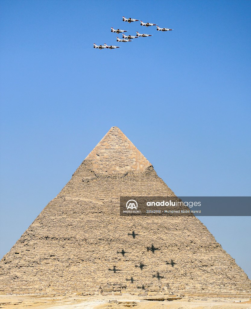 Flight demonstration at the Giza Pyramids in Egypt | Anadolu Images