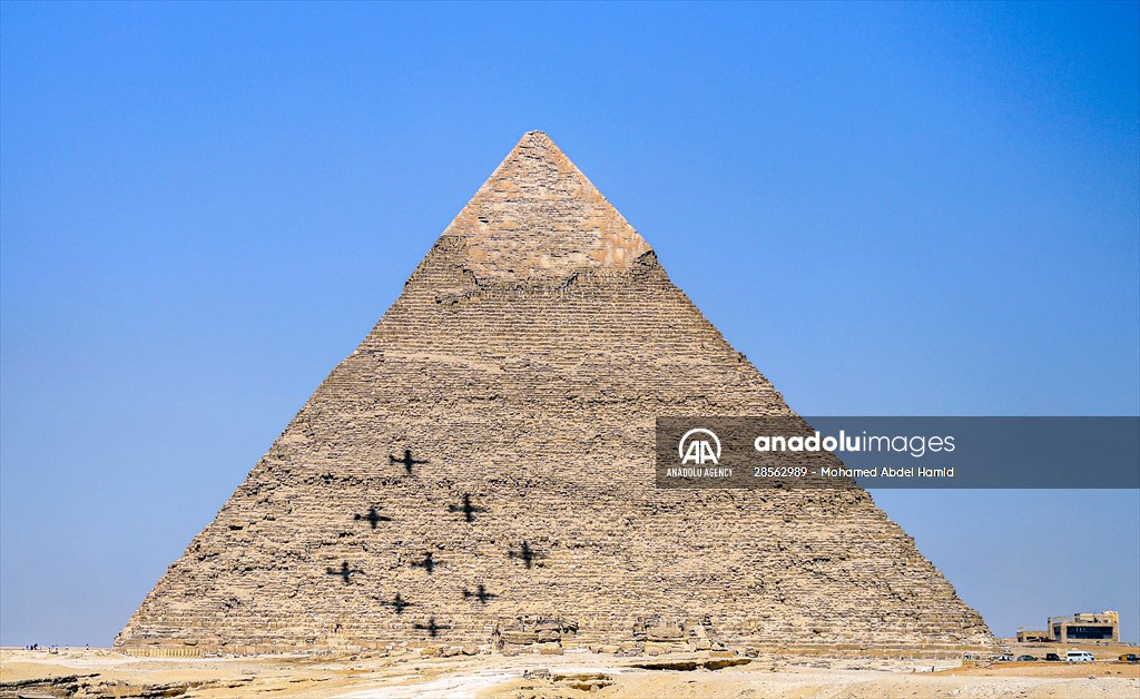 Flight demonstration at the Giza Pyramids in Egypt | Anadolu Images