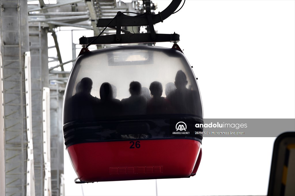 Cable car in Nepal | Anadolu Images