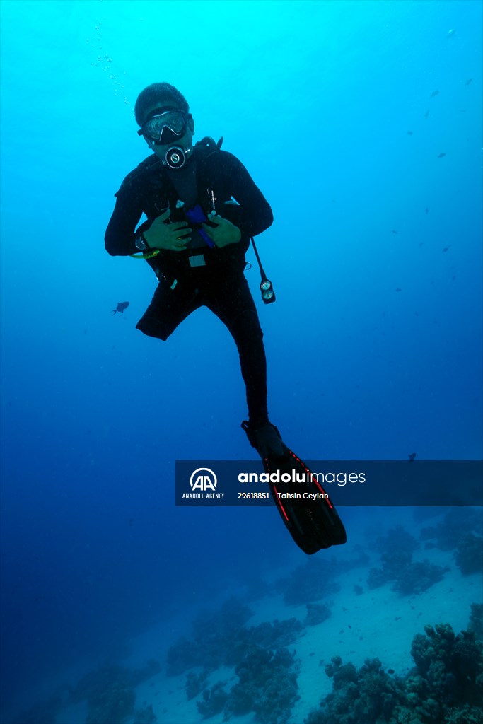 Underwater DOP dives with amputee person in Red Sea | Anadolu Images
