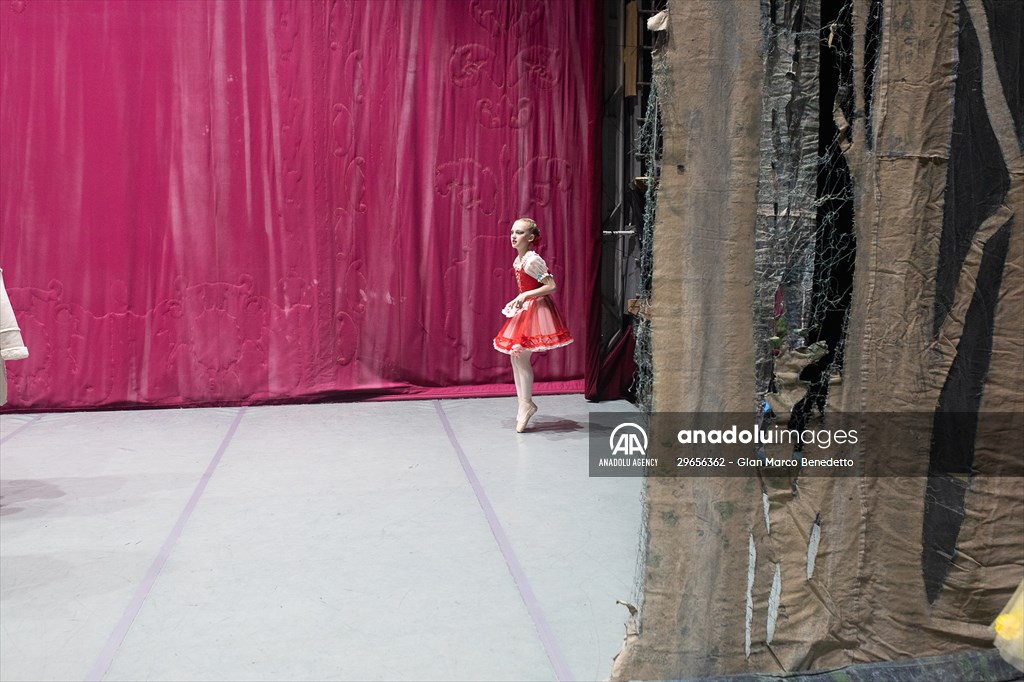 Ballet Little Red Riding Hood in Odessa | Anadolu Images