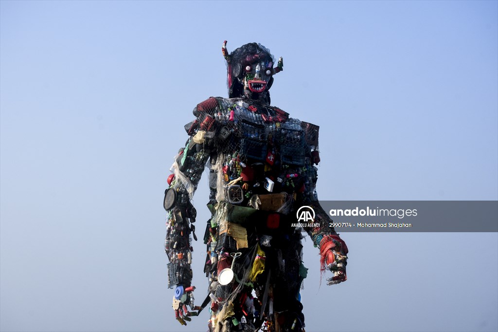 42 feet monster made of plastic waste on Cox's Bazar beach in ...