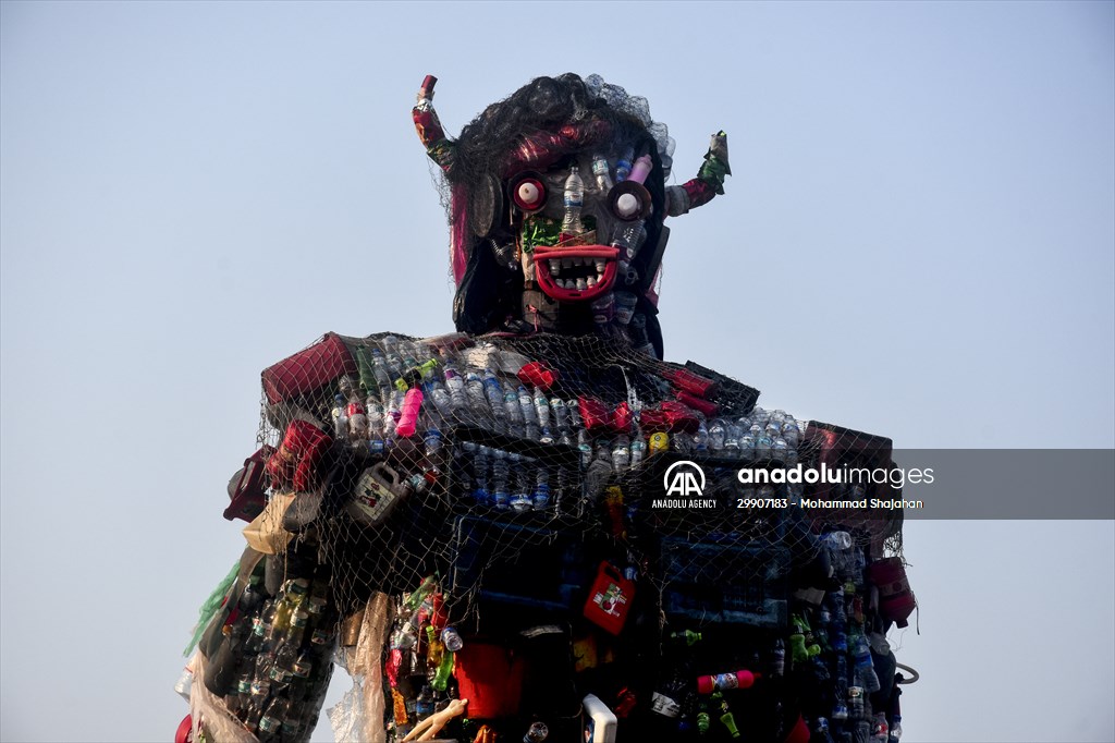 42 feet monster made of plastic waste on Cox's Bazar beach in ...