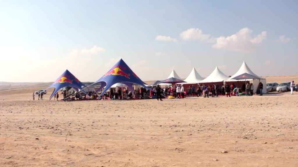 Parachute festival held in Egyptian pyramids | Anadolu Images