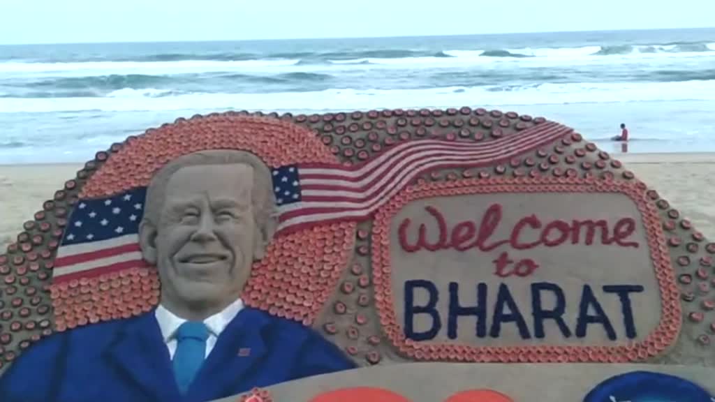 Indian artist creates sand sculpture that reads 'Welcome to Bharat ...