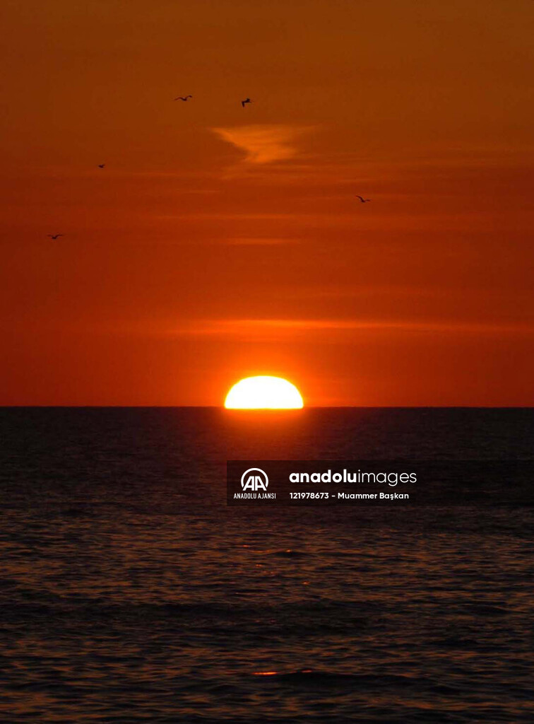 TARBAZON'DA GUN BATIMI | Anadolu Images