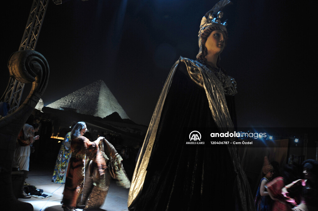 ANADOLU ATESI 11 MILYONA KOSUYOR | Anadolu Images